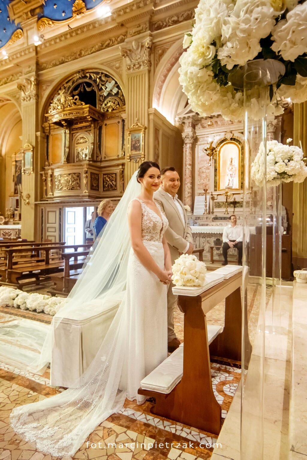 Ślub kościelny/konkordatowy nad Jeziorem Garda | Ślub za granicą